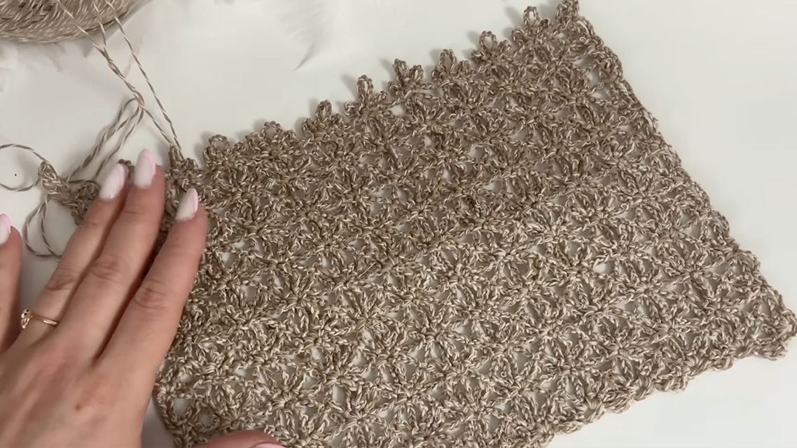 Crochet Lace Star Stitch: A Delicate Pattern - CrochetBeja